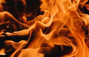 El Fuego De Dios Según La Biblia - Amor A Cristo