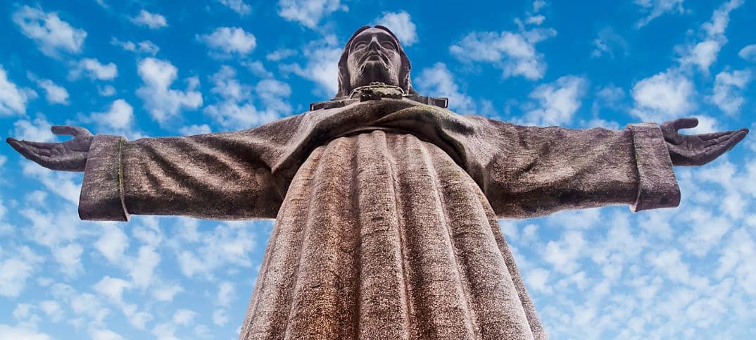 50 Versículos inspiradores sobre la Redención - Amor A Cristo